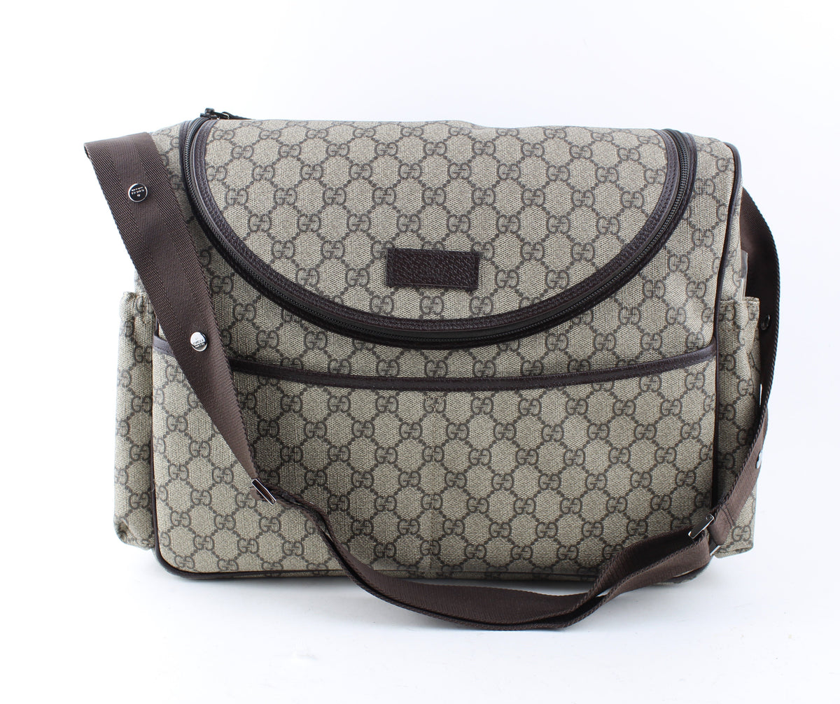 GUCCI GG SUPREME DIAPER BAG | LuxurySnob Genuine Pre Owned Designer ...